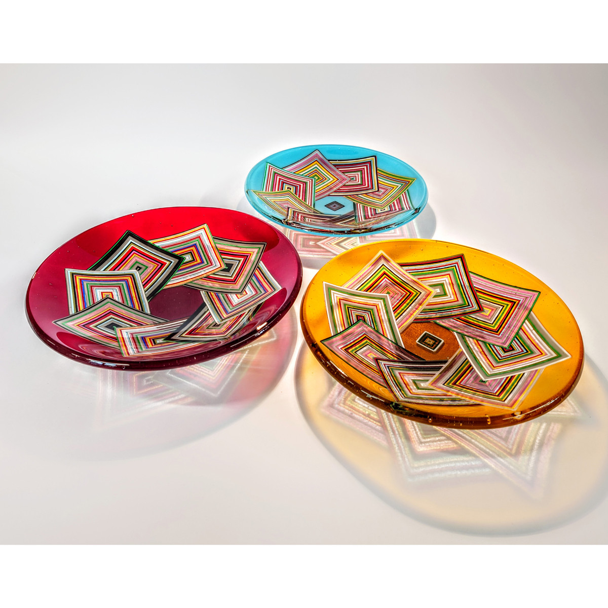 Geometric Bowl with Ian Chadwick | Online Glass Fusing Classes