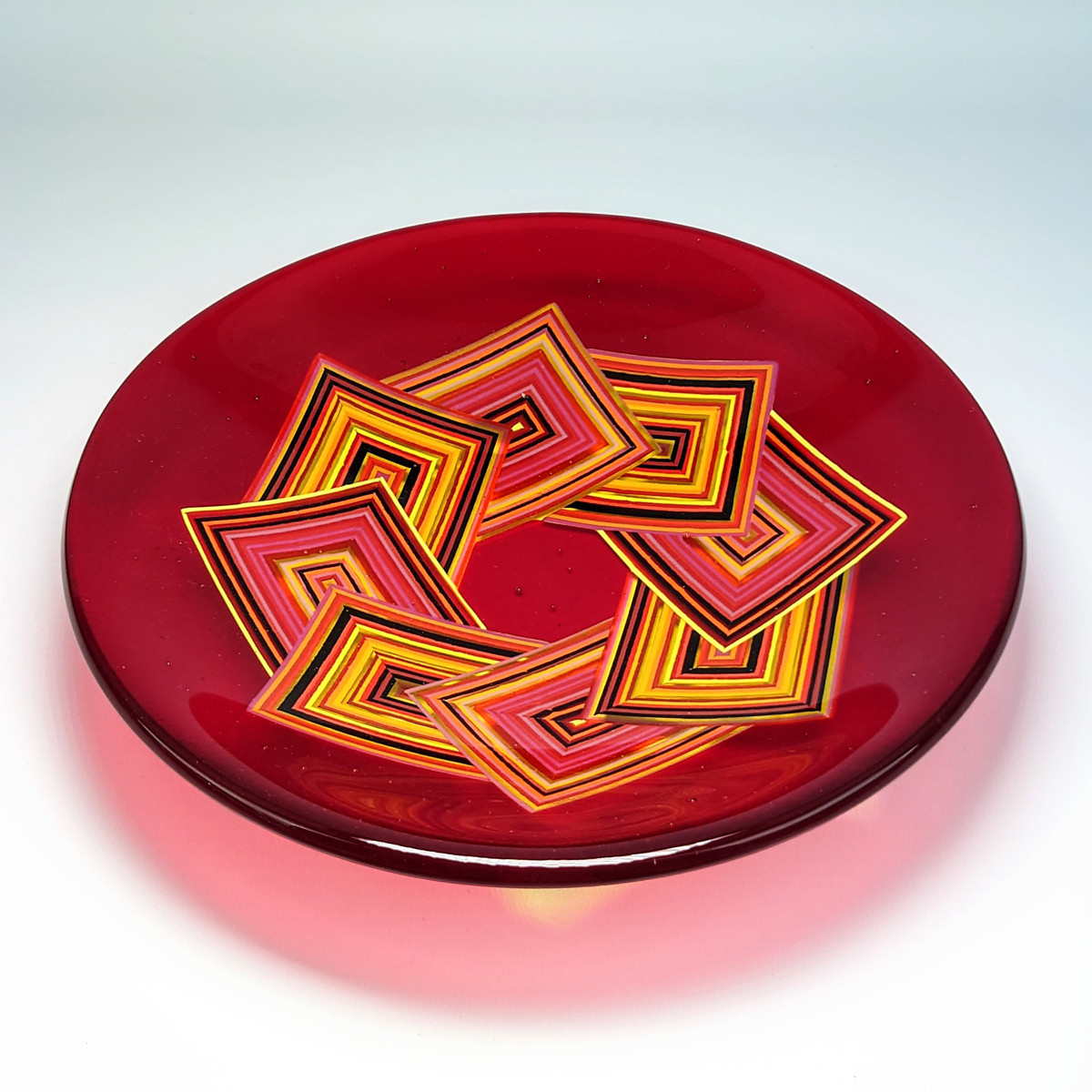 Geometric Bowl with Ian Chadwick | Online Glass Fusing Classes