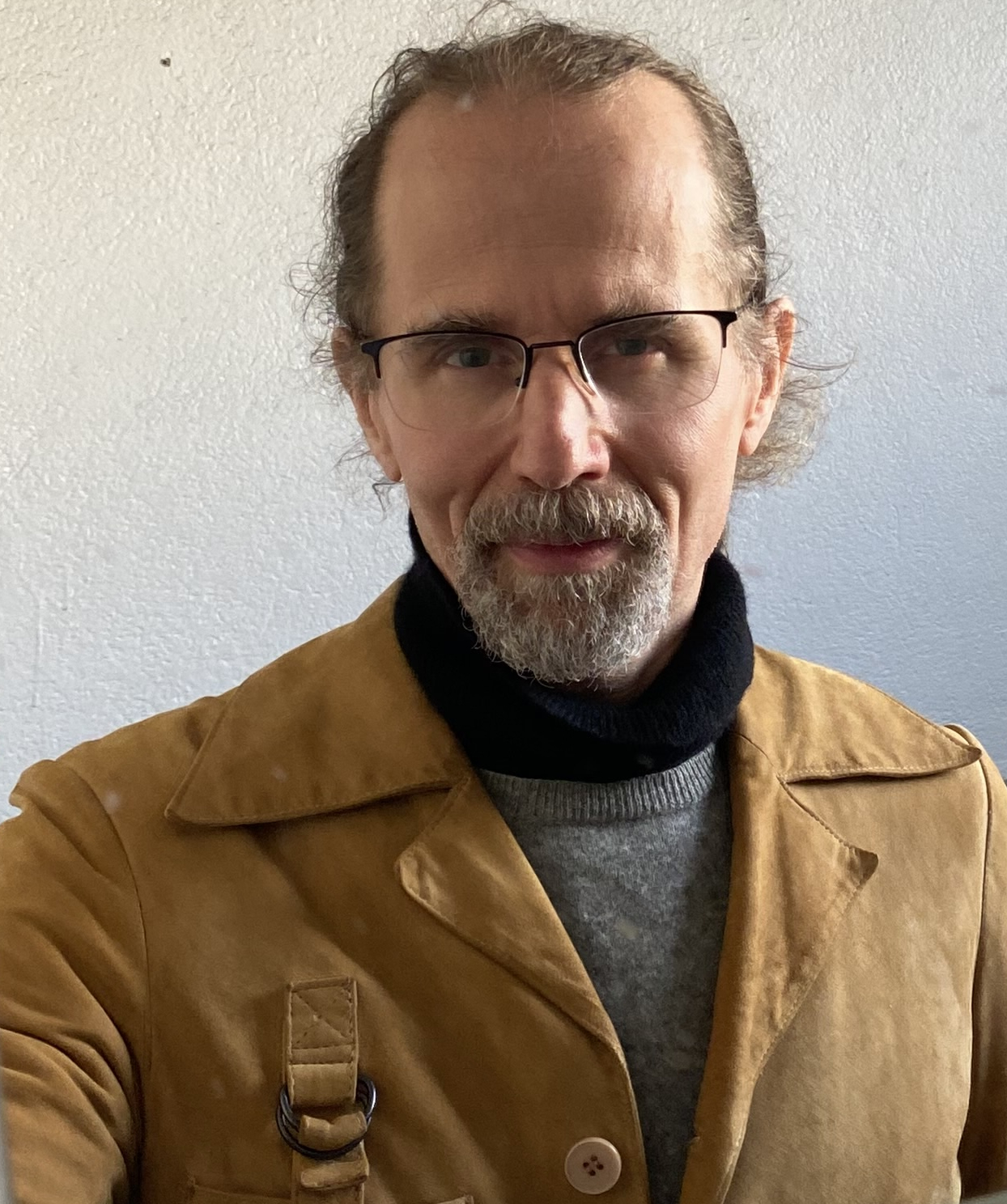Ted Sawyer | Kiln-Glass Instructor