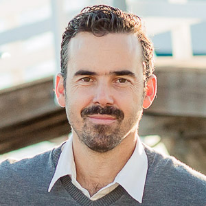 Tim Carey | Kiln-Glass Instructor
